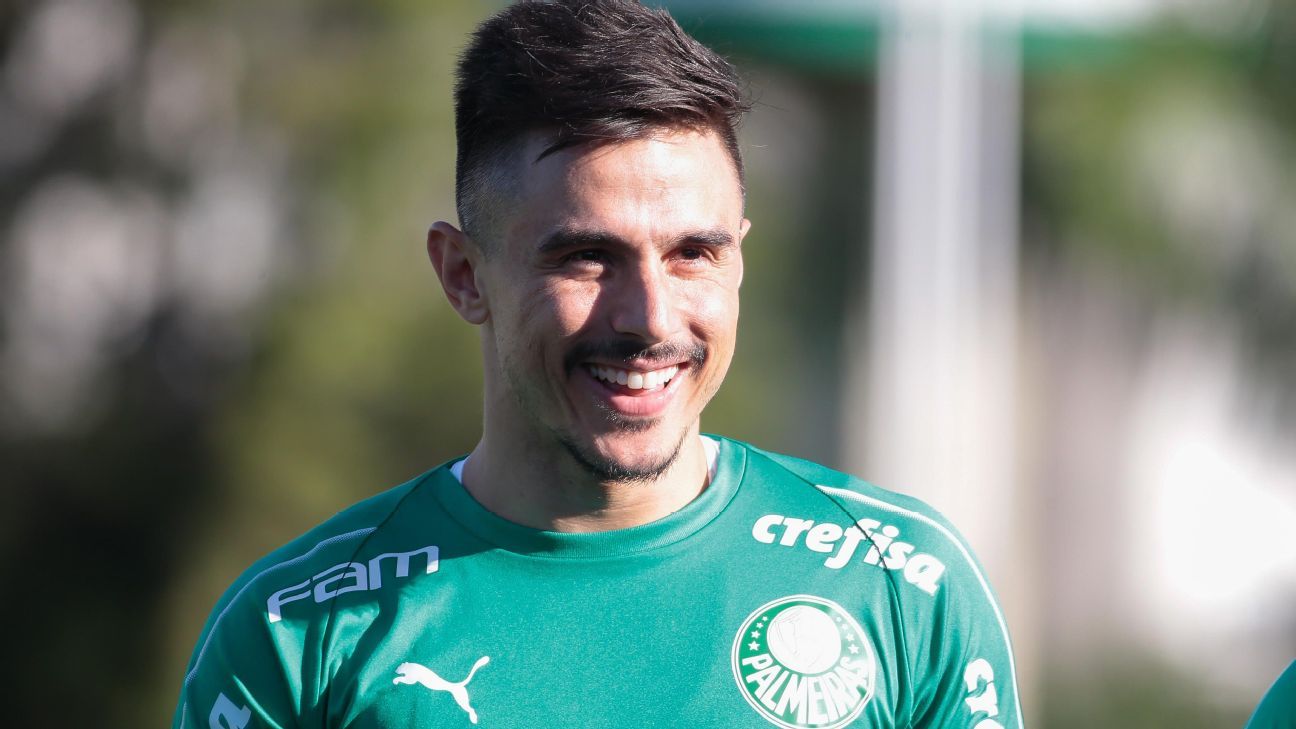 Willian se reapresenta antes dos demais para treinos no Palmeiras - ESPN