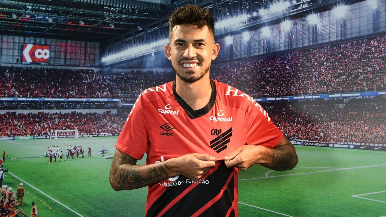 Corinthians: Pedro Henrique é oficializado como reforço do Athletico-PR ...
