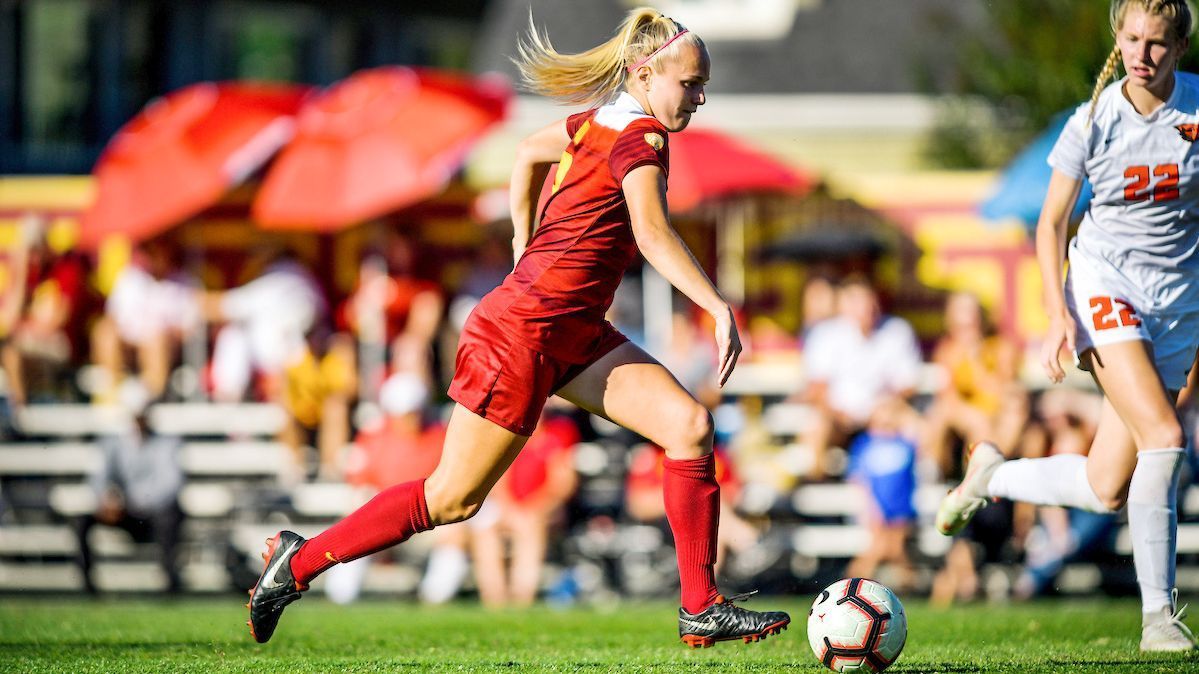 The two sides to USC soccer phenom Penelope Hocking's relentlessness - ESPN