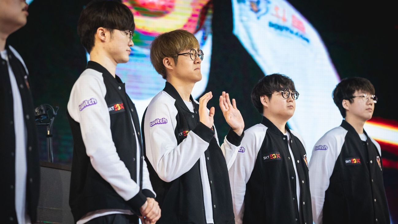 Teddy and Clid show a lighter side of T1 at the League of Legends World ...