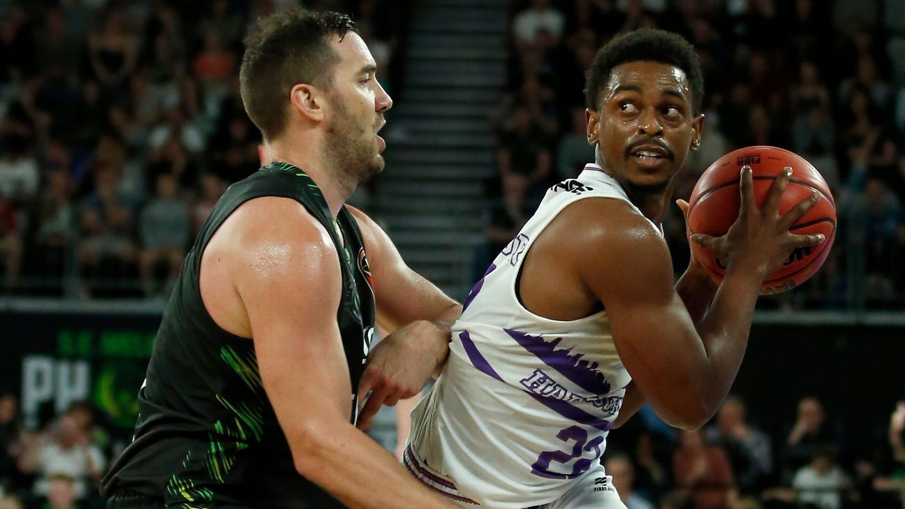 Sydney Kings beat South East Melbourne Phoenix in NBL thriller - ESPN
