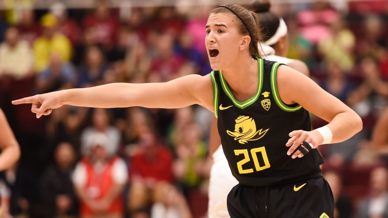 Oregon's Sabrina Ionescu makes NCAA history against Stanford - ESPN