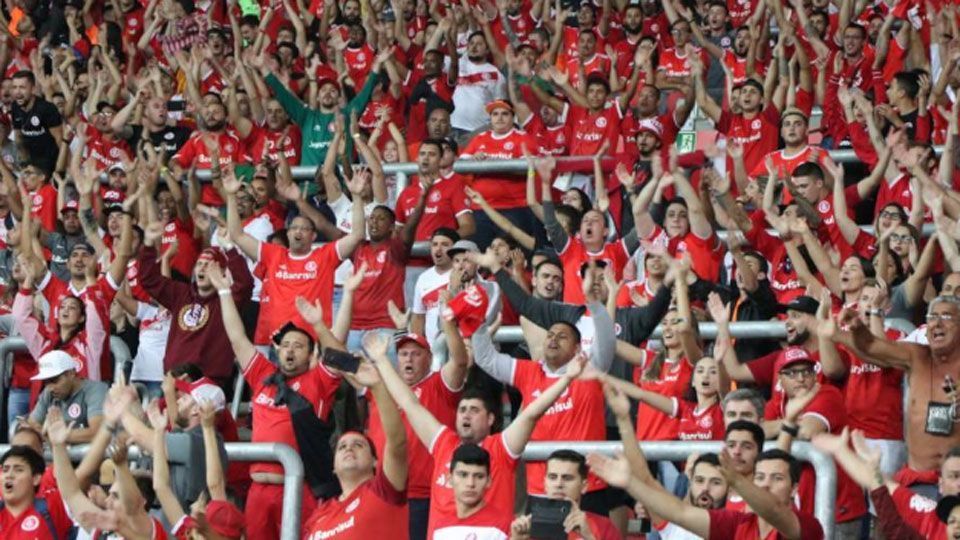 Torcida do Internacional esgota ingressos para o Gre-Nal na Arena - ESPN