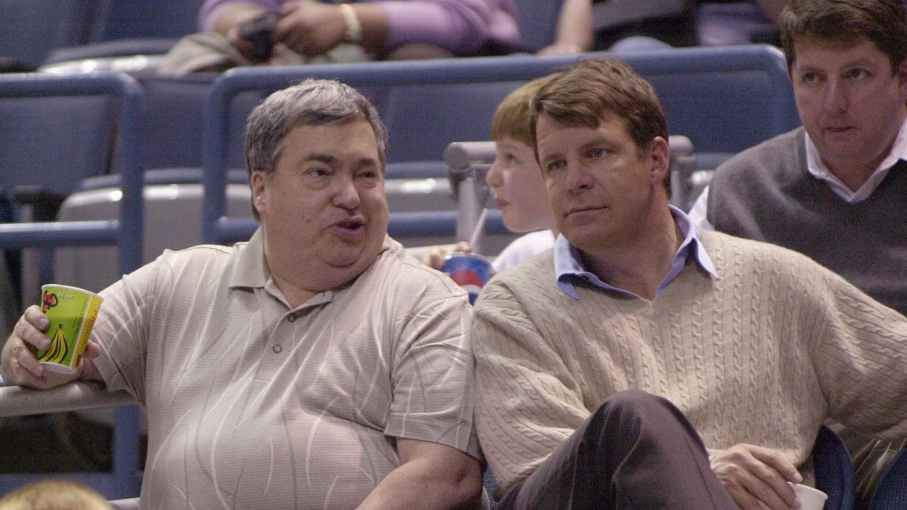 Tim Floyd relata cómo dijo a Jerry Reinsdorf y Jerry Krause que dejaran ...