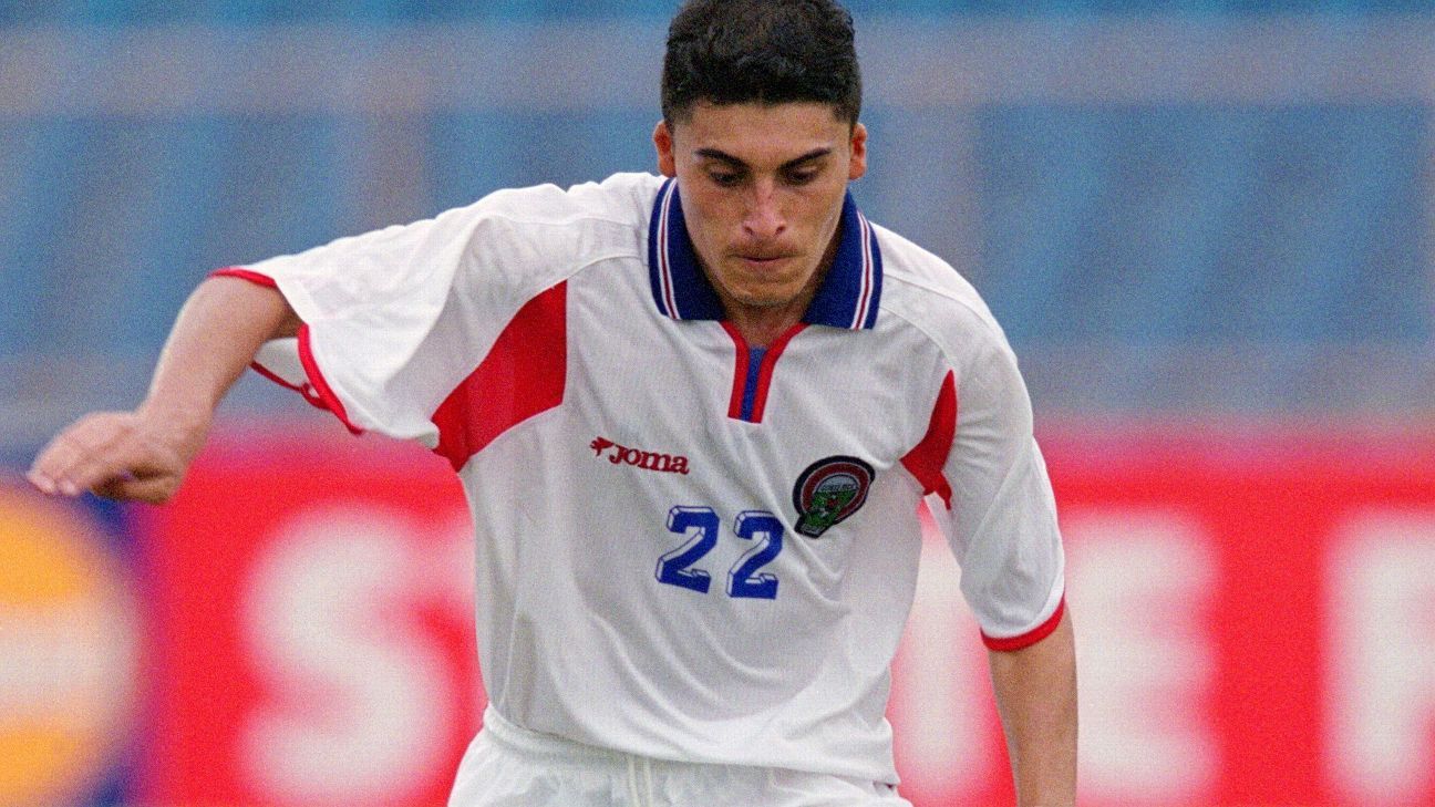 Carlos Castro, el talentoso lateral izquierdo de Costa Rica que tuvo ...