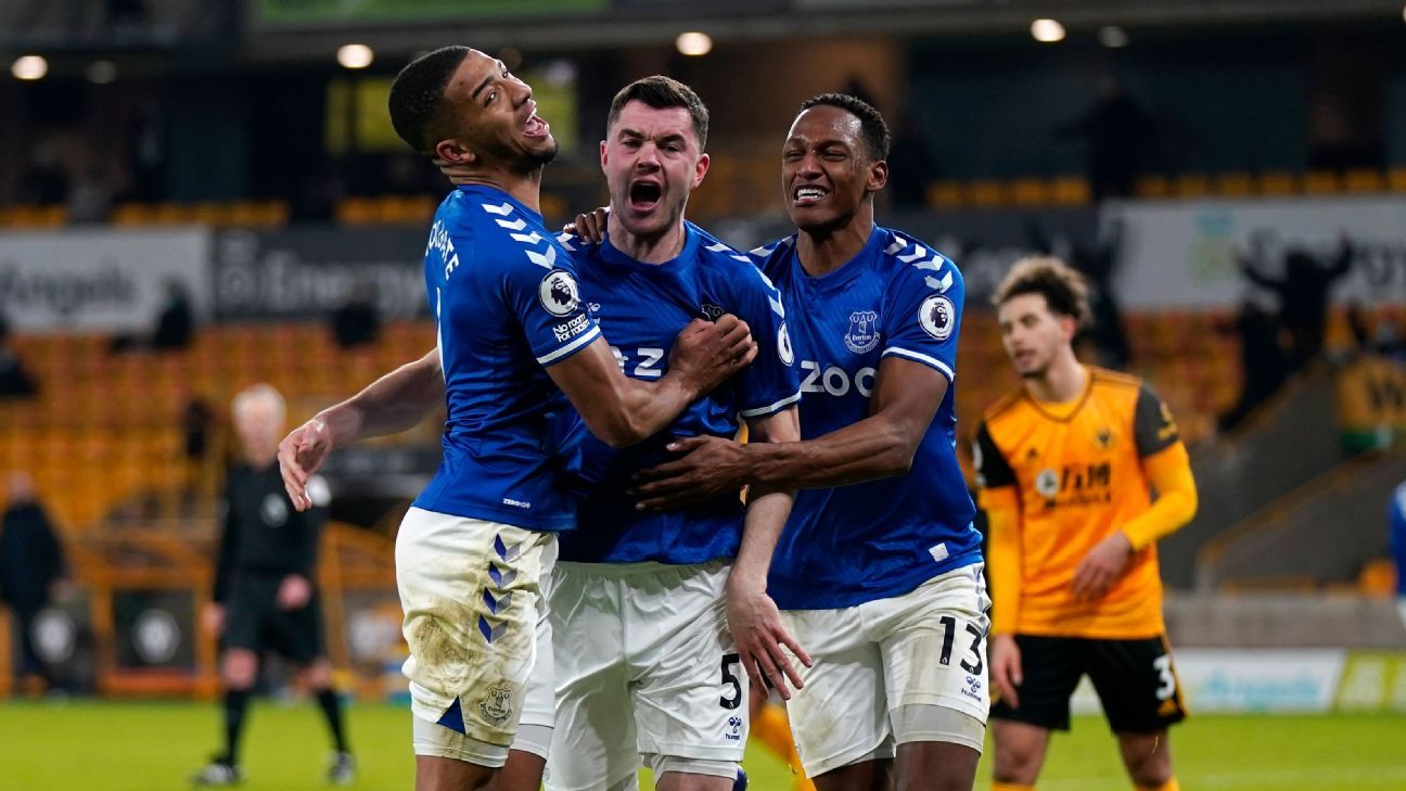 Richarlison começa no banco, Everton bate Wolverhampton e volta a ...