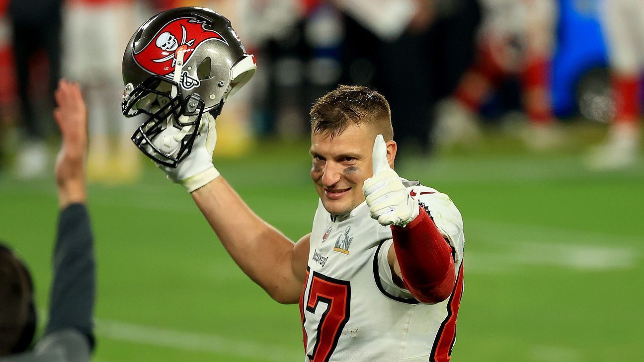 Rob Gronkowski establece récord Guinness al completar pase lanzado ...