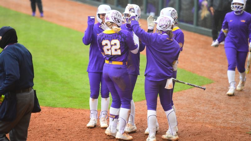 LSU offense explodes in run-rule over North Dakota