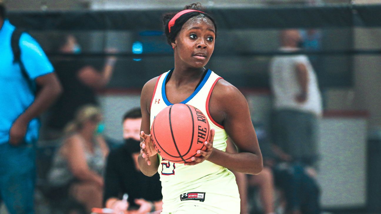 South Carolina women's basketball loses frosh Raven Johnson for season ...