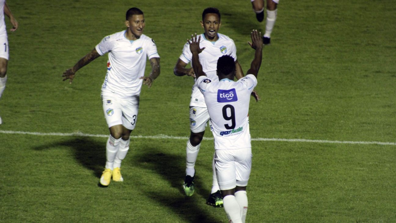 José Corena hace un golazo para maquillar el mal partido de ...