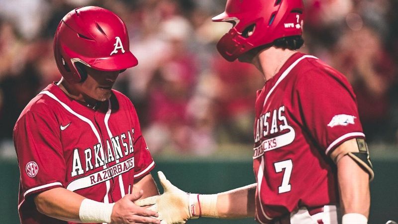 Razorbacks advance to fourth straight Regional Final