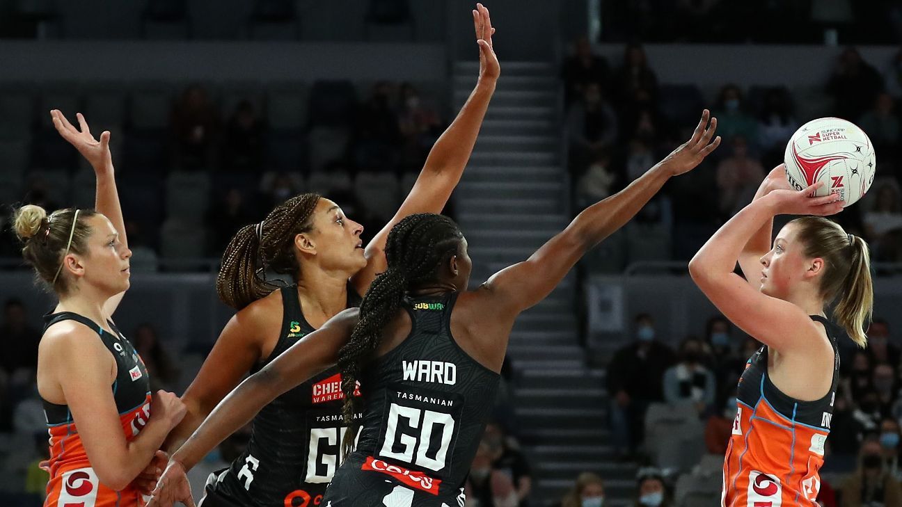 Giants beat Magpies to keep in touch with Super Netball leaders - ESPN