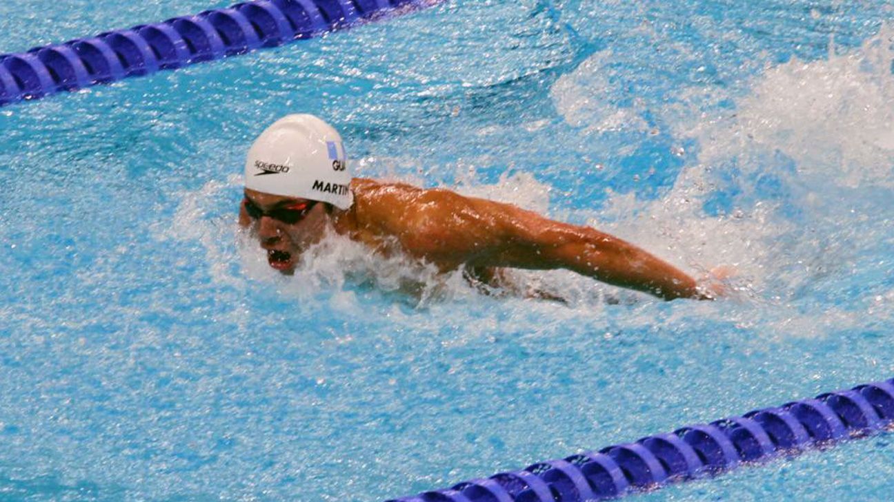 ¡Histórico! Luis Carlos Martínez entre los mejores 50 nadadores de ...