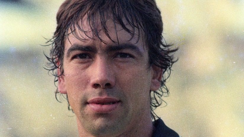 Adil, o livro: mais que uma história do craque do Corinthians, um ...