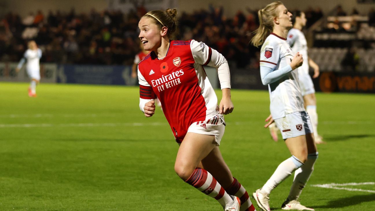 Kim Little leads Arsenal to 4-0 Women's Super League win over West Ham ...