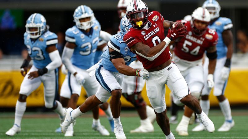 South Carolina's offense dominates UNC in Mayo Bowl