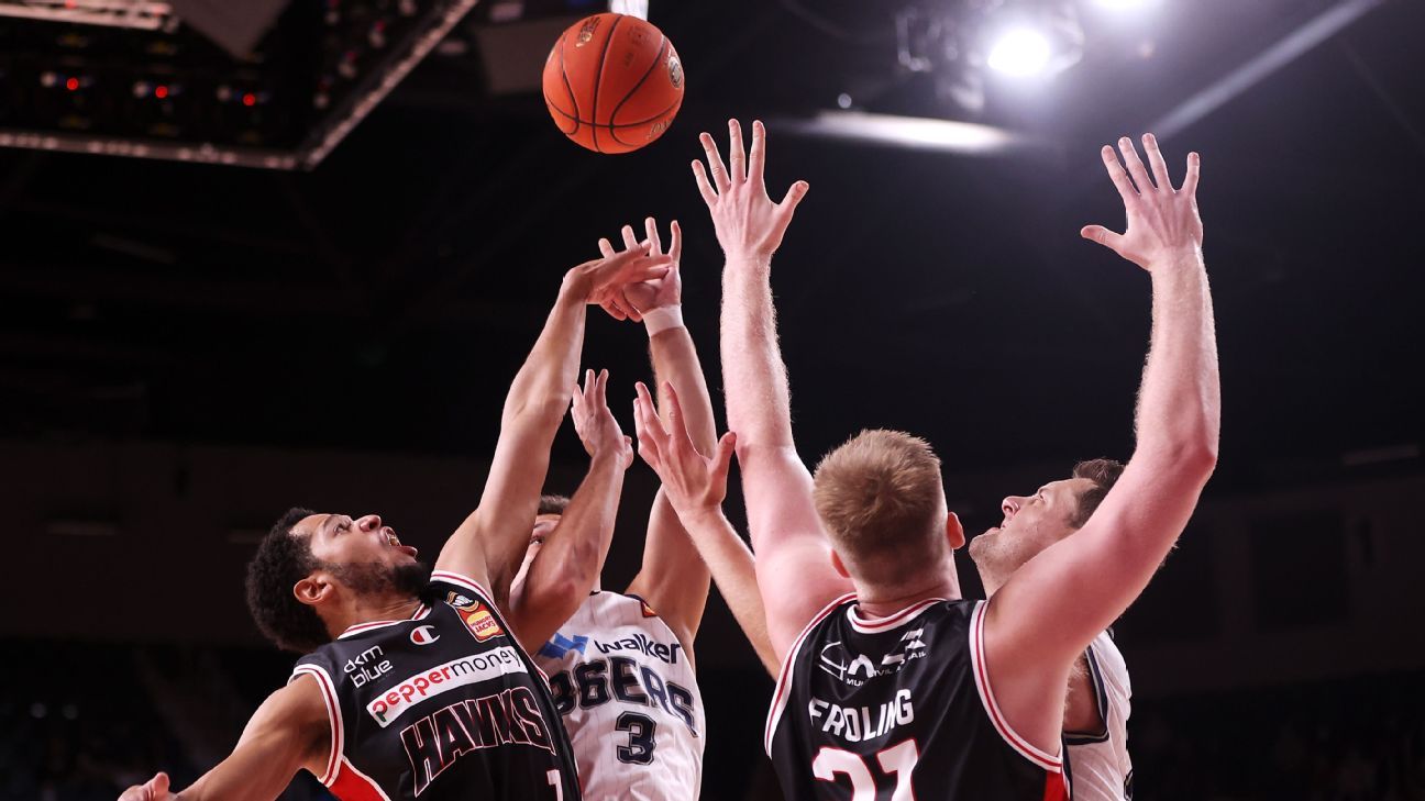 Harry and Sam Froling star as Hawks defeat 36ers in NBL - ESPN