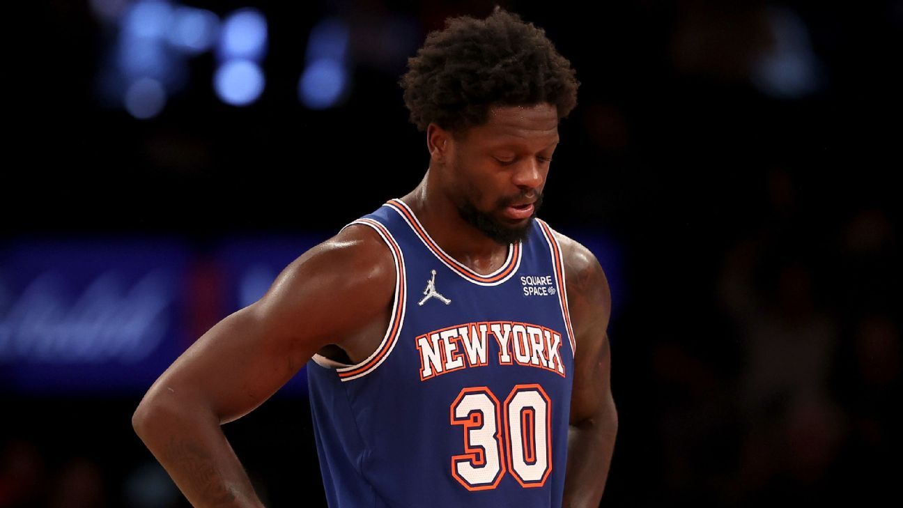 Julius Randle, multado con $50 mil por la NBA tras contacto con árbitro ...