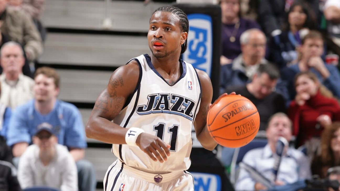 Former Illinois star, NBA player Dee Brown to coach Roosevelt men's ...