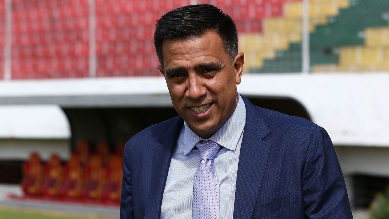 César Farías, el artífice del gran momento de Aucas - ESPN