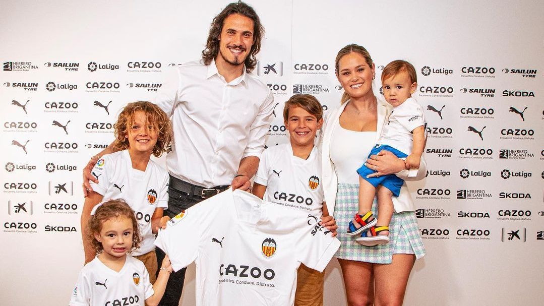 Edinson Cavani: "Sé que el Valencia es un club grande, importante y eso ...