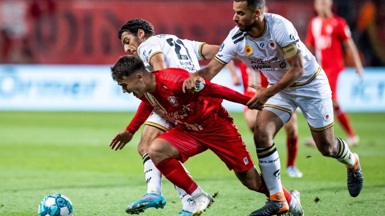 Manfred Ugalde brilló en goleada del Twente sobre Excelsior - ESPN