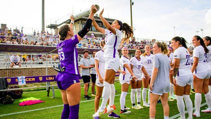 LSU's strong second half secures win vs. Southern Miss
