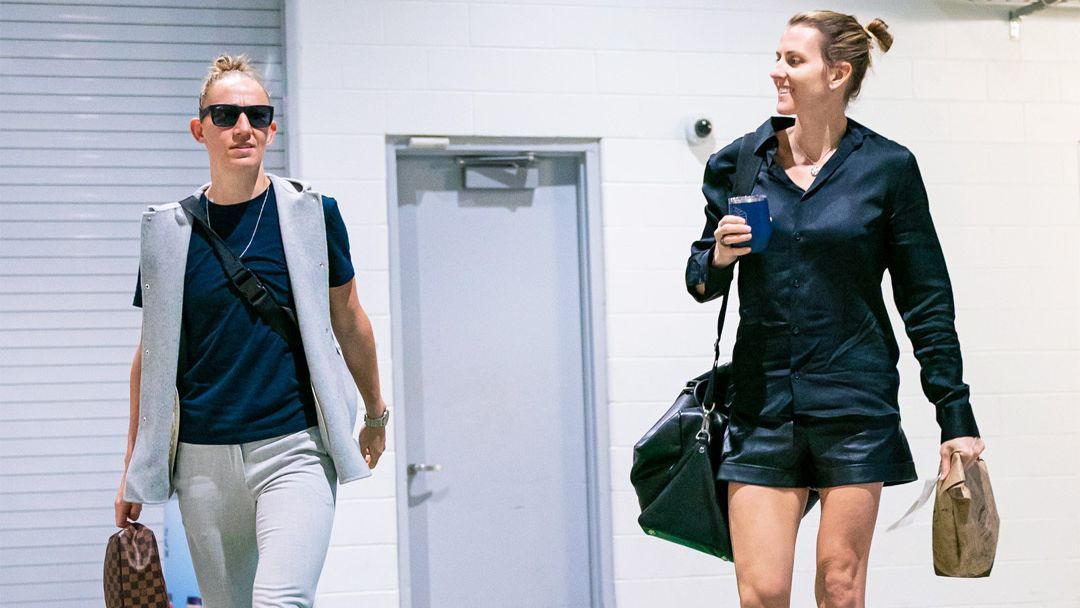 WNBA playoffs 2022: Eye-catching fits from the semifinals - ESPN