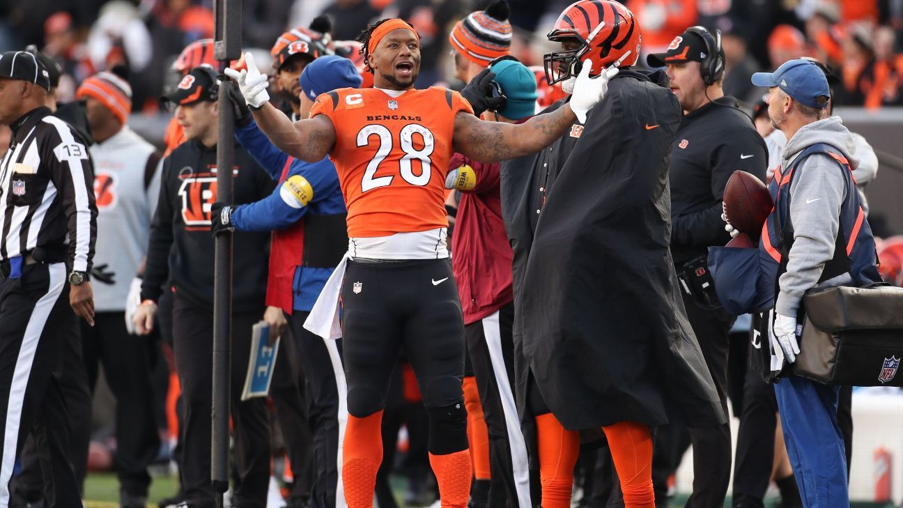 Ultimate fantasy playbook 2022 - Week 1 score projections, over/unders and more - ESPN