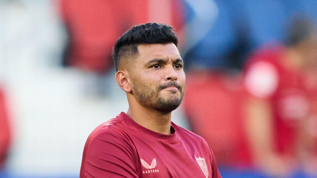 Tecatito Corona es esperado en octubre en México para continuar su ...