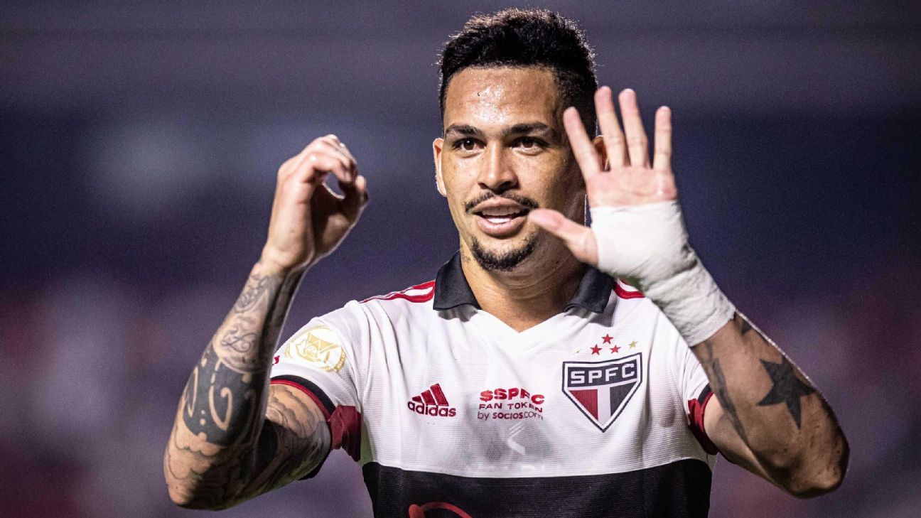 Luciano chega a 50 gols pelo São Paulo e é sincero: 'Trocaria 49 pelo ...