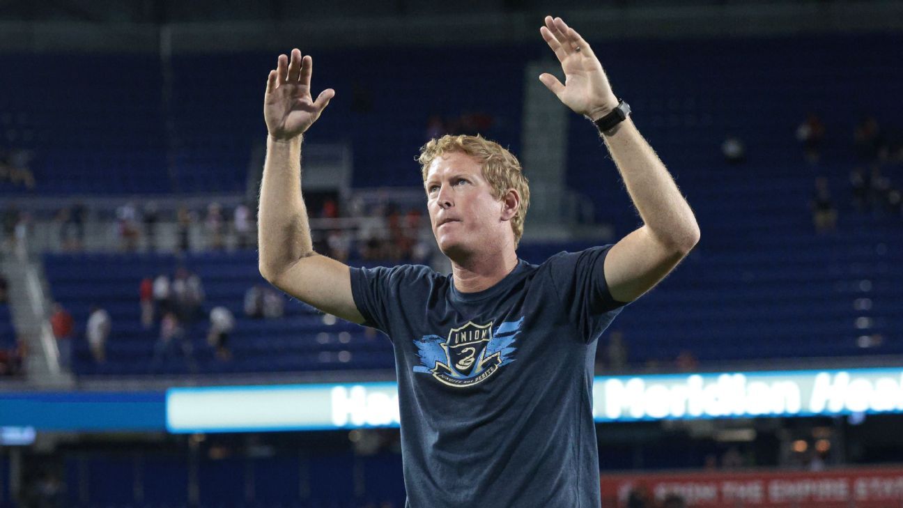 Philadelphia Union's Jim Curtin wins MLS coach of the year - ESPN