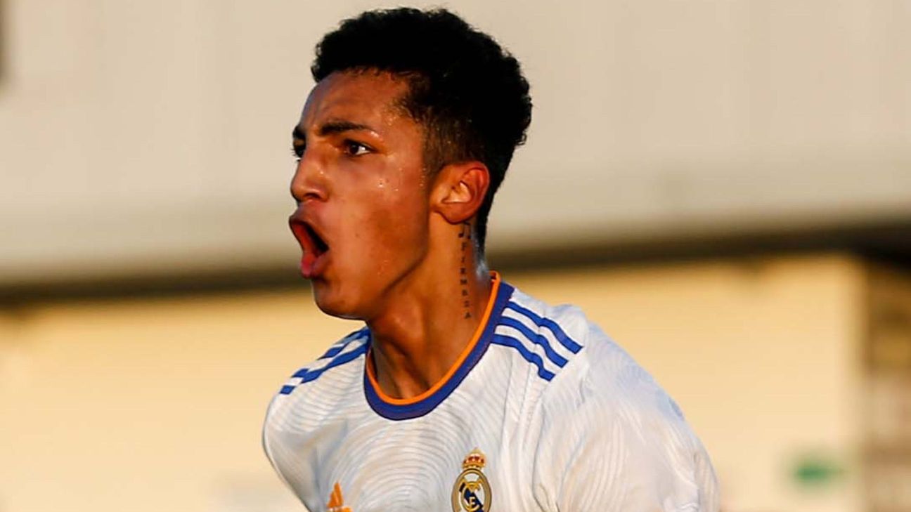 Álvaro Rodríguez, convocado para el primer equipo del Real Madrid para ...