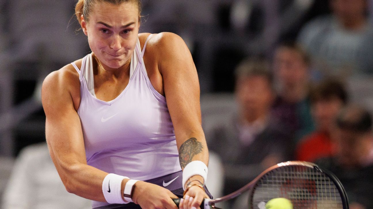Sabalenka le ganó un partido de locos en las WTA Finals a Jabeur - ESPN