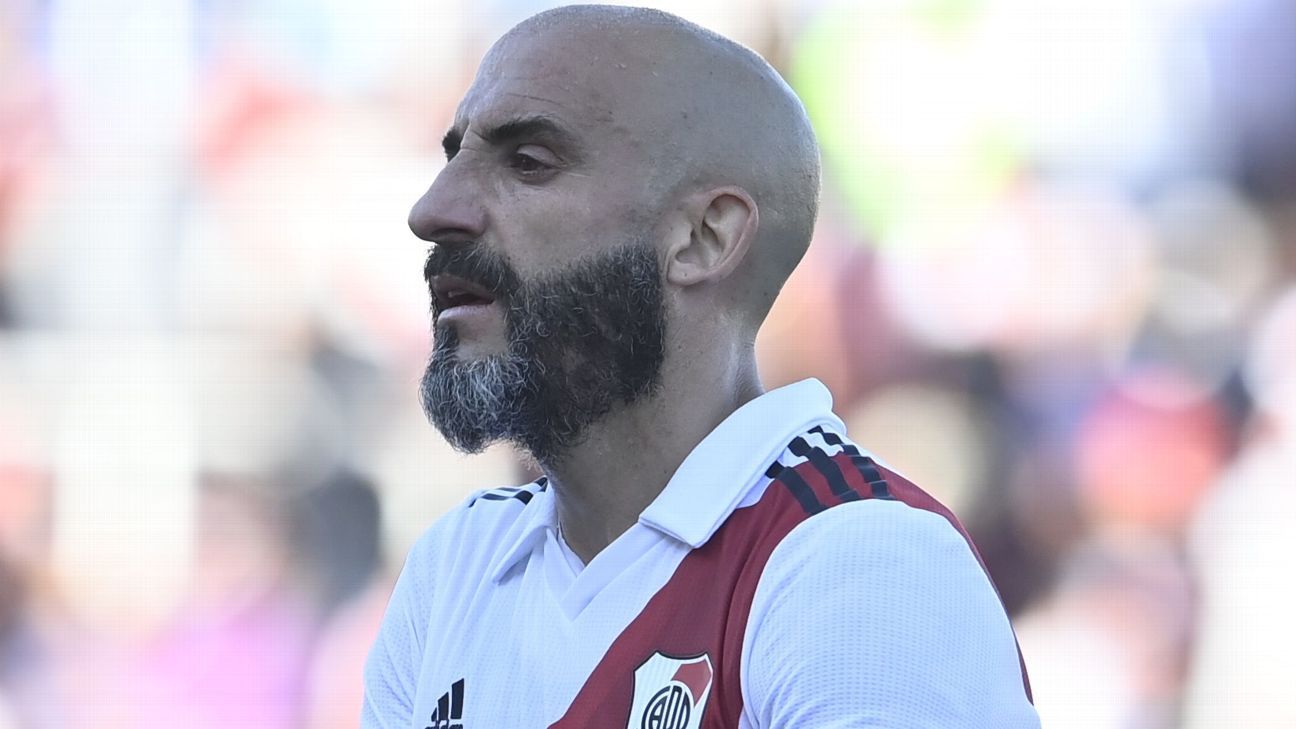 Javier Pinola se retiró del fútbol profesional: "Hasta acá llegué, con ...