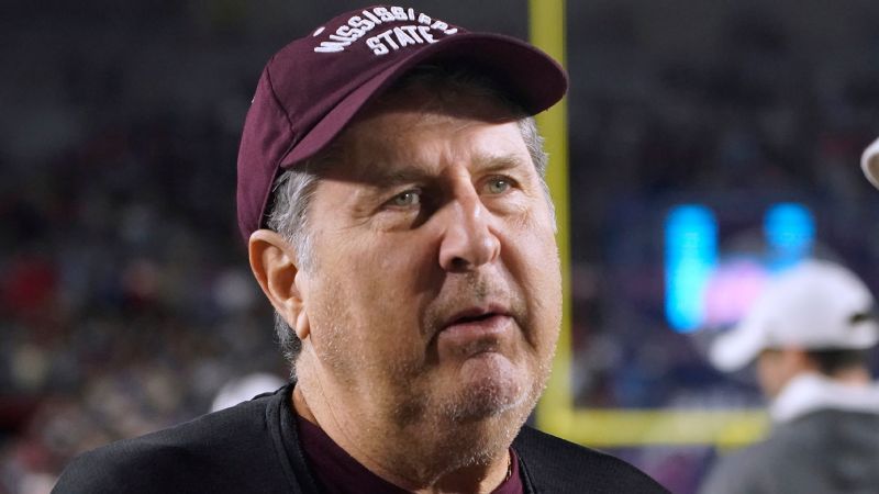 Mississippi State family mourns passing of Mike Leach