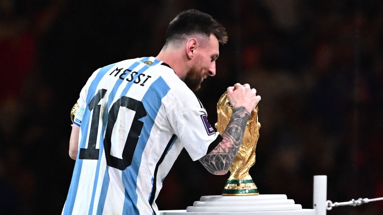2022 World Cup 'Moment of the Day': Messi and his touch of rare genius ...