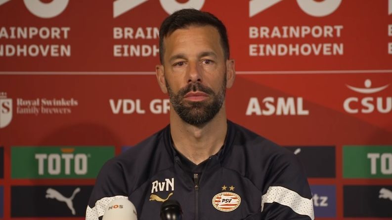 Van Nistelrooij hoopt op vervanger Gakpo: "Maar het moet wel raak zijn ...