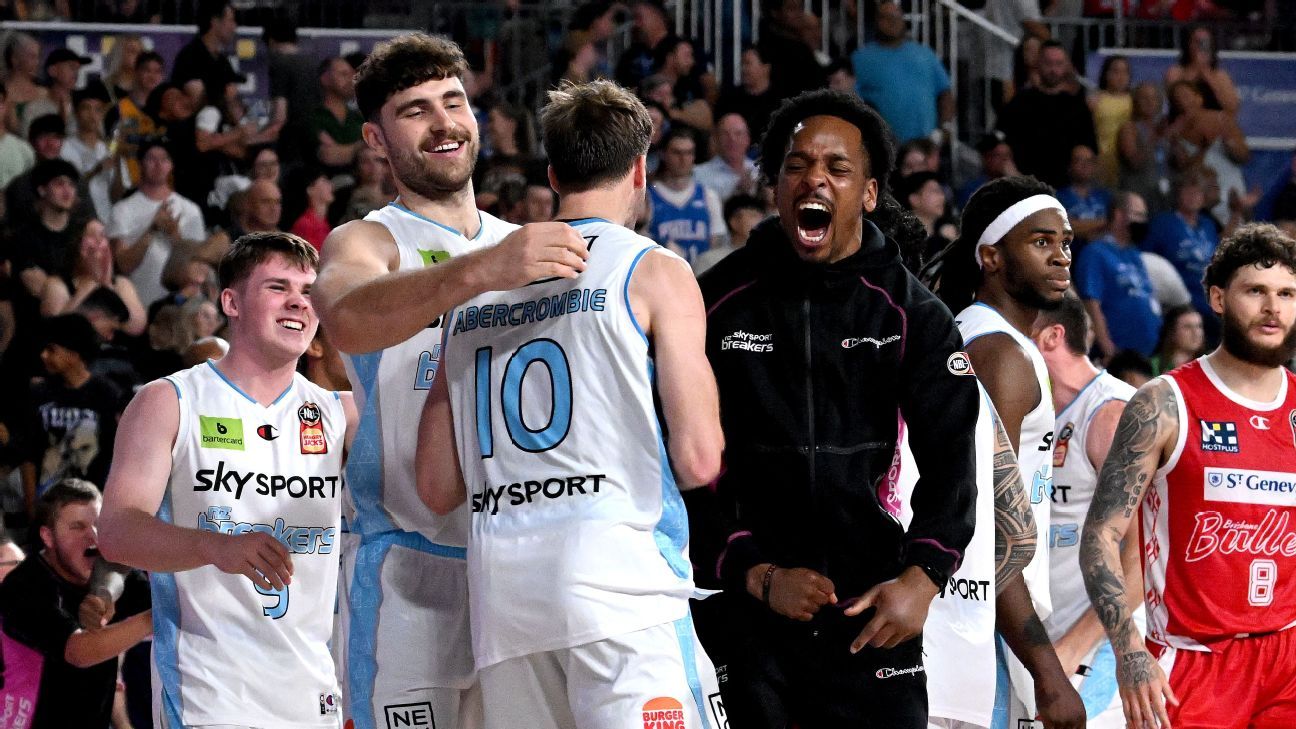 NBL Round 18 New Zealand Breakers earn second spot after dramatic win ...