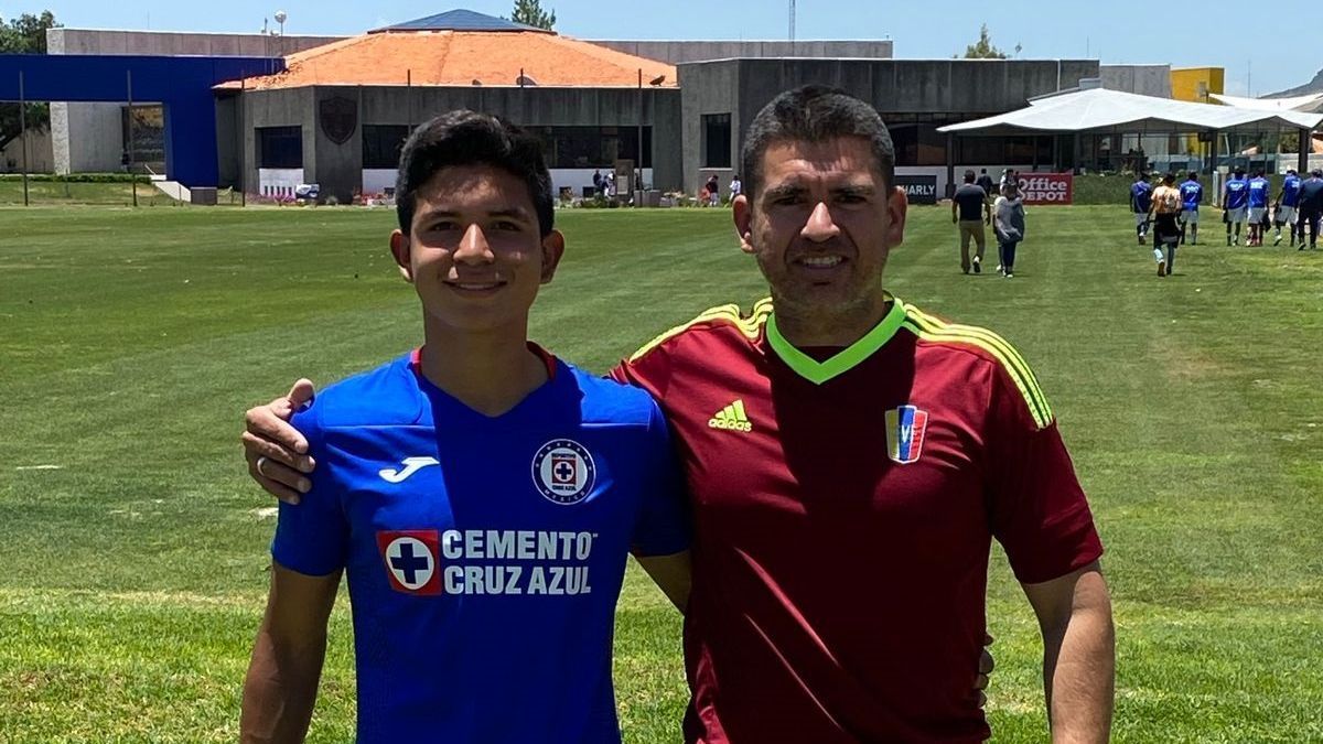 Javier Suárez, el venezolano que llegó por 'accidente' a Cruz Azul y a la Selección Mexicana - ESPN