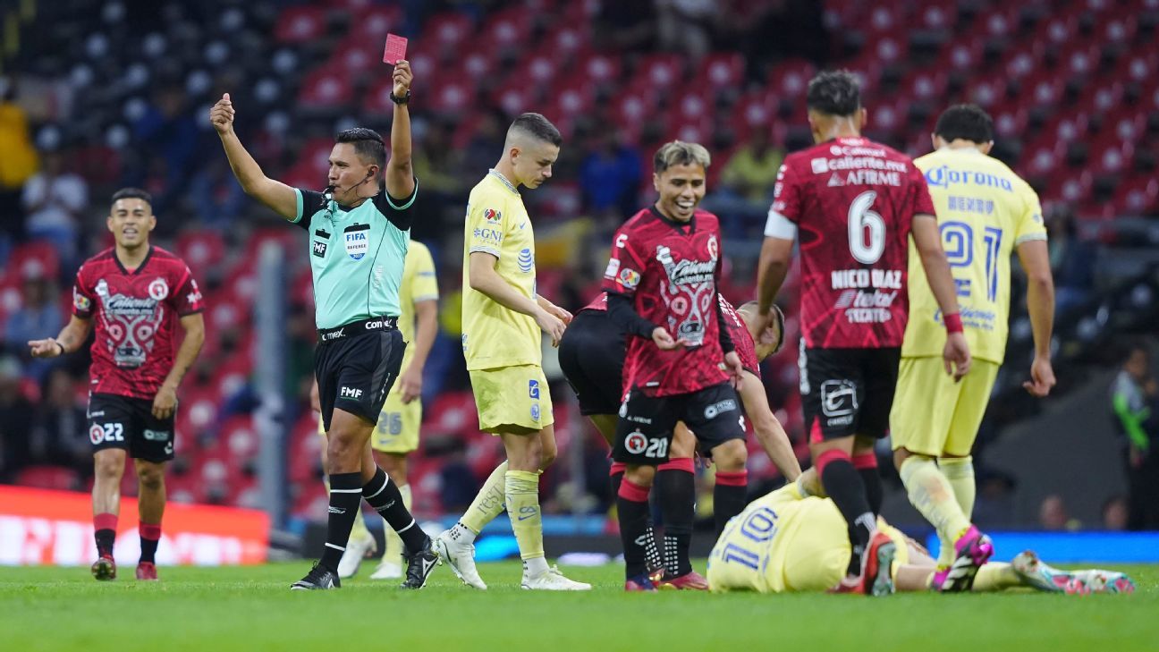 Expulsión de Misael Domínguez, la más rapida en Liga MX desde el 2009 ...