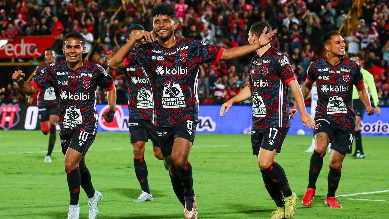 Alajuelense mira de reojo uno de sus objetivos más importantes de la ...