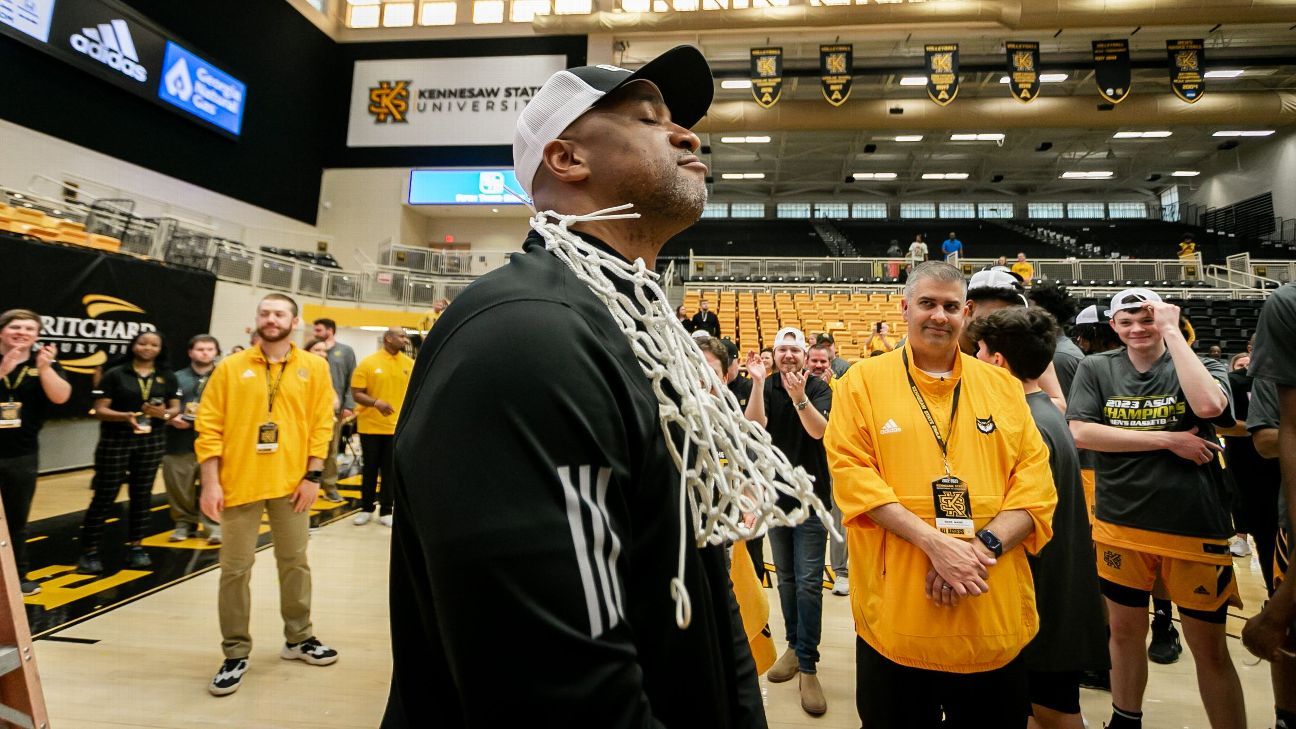 South Florida hires Amir Abdur-Rahim as basketball coach - ESPN