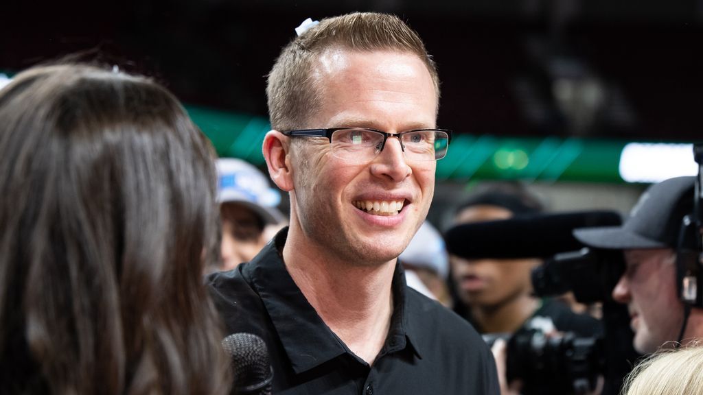 Mark Campbell hired as new TCU women's basketball coach - ESPN