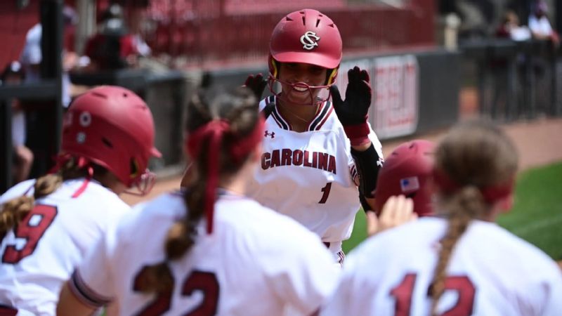 Gamecocks sweep No. 23 Aggies on run-rule, walk-off win