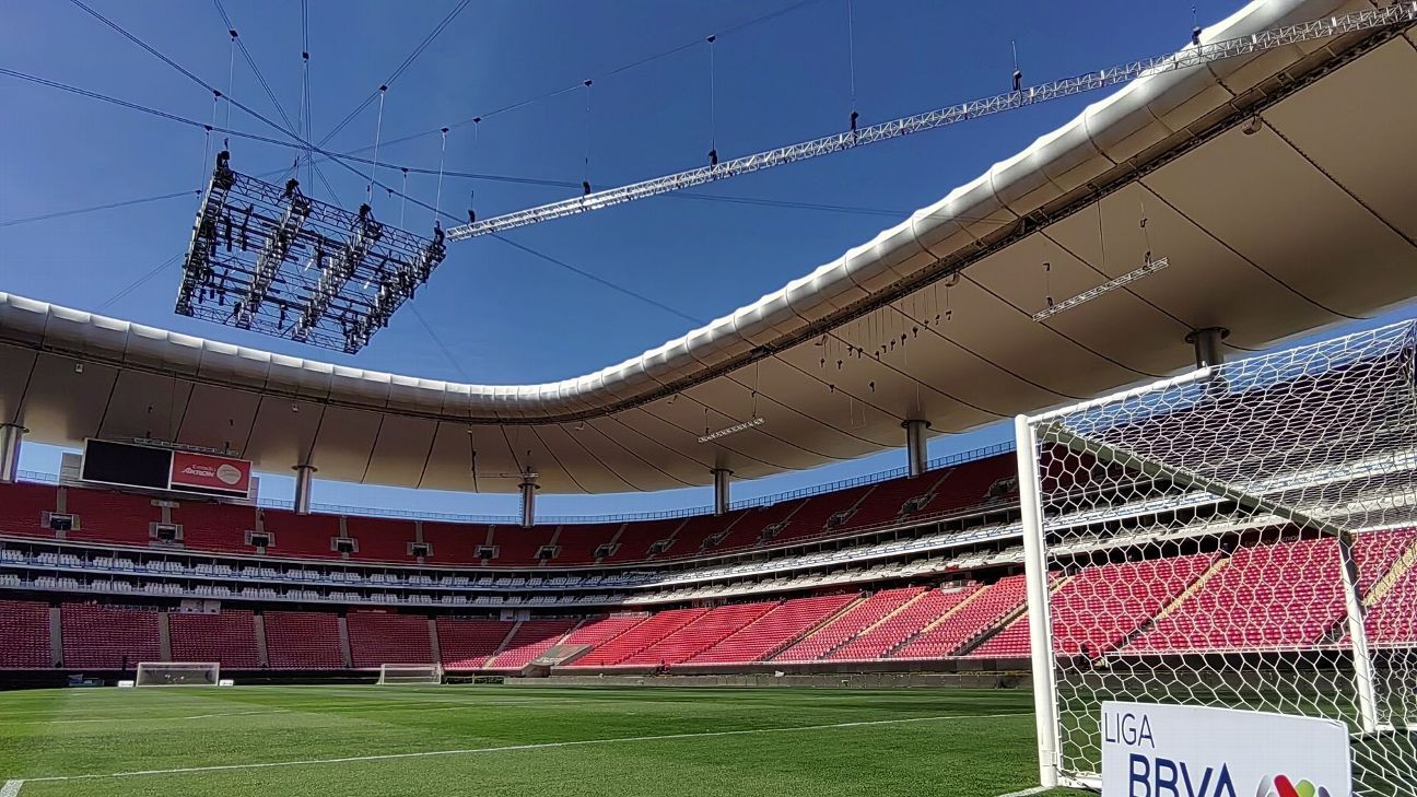 Estadio Akron ya tiene estructuras para pelea del Canelo Álvarez - ESPN