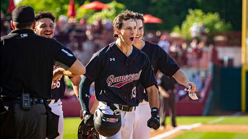 Tippett's three-run homer lifts Gamecocks past Auburn