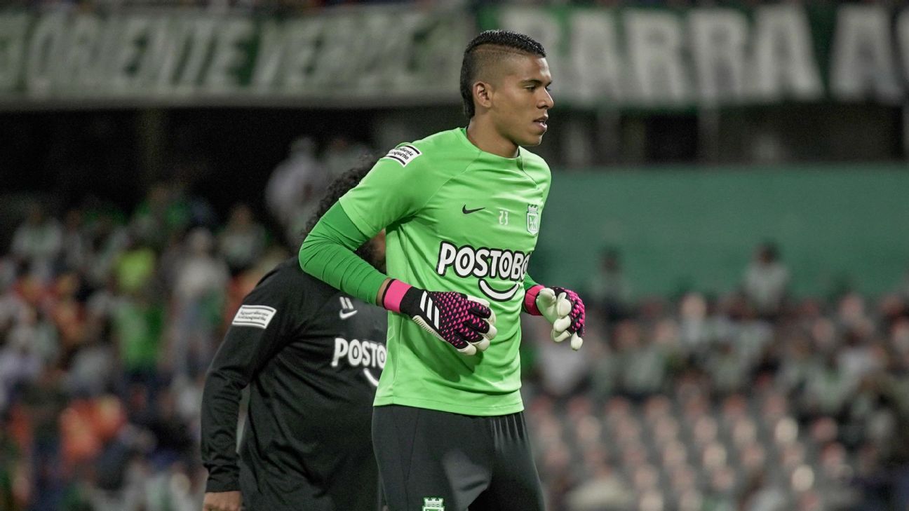 Error defensivo de Kevin Mier y Cristian Zapata en Nacional - ESPN