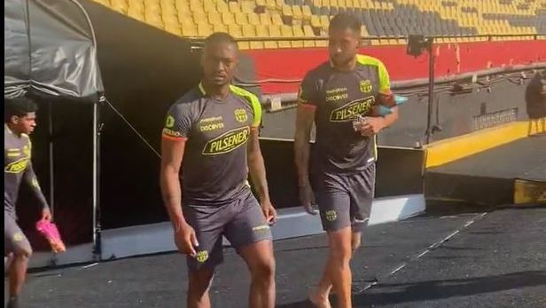 Perlaza cumplió con su primer entrenamiento con Barcelona - ESPN