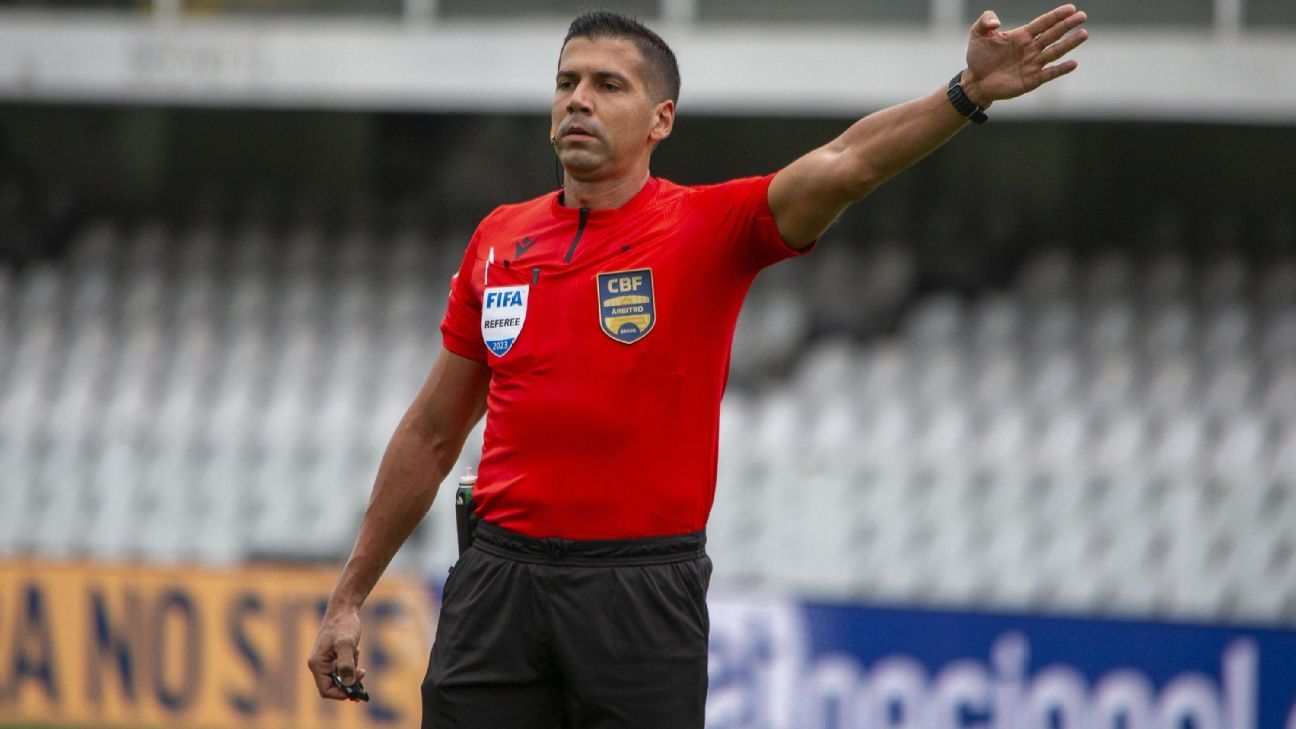 Seneme vê erro claro em pênalti e diz até quando Arleu será afastado - ESPN